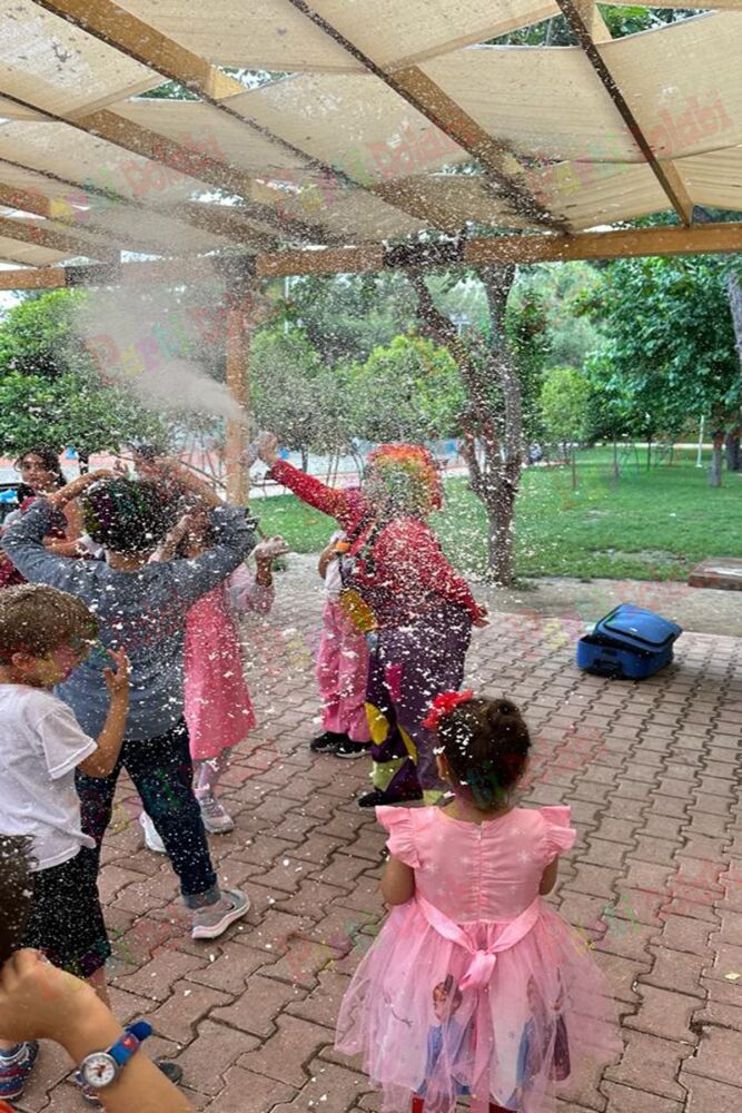 1 Adet Kar Köpüğü Spreyi- Eriyen Kar Taneleri- Parti Köpük Karı Kına ...